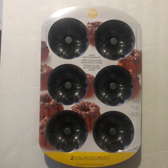 Wilton | Kitchen | Wilton Nonstick Mini Fluted Tube Pan 6cavity ...